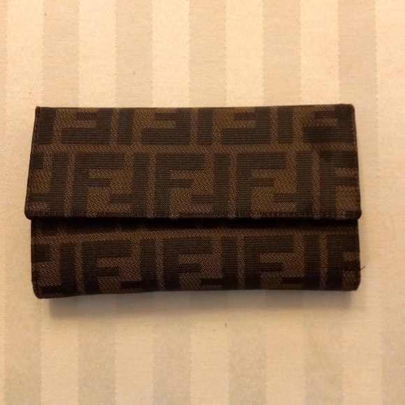 Fendi | Accessories | Fendi Womens Leather Material Wallet | Poshmark